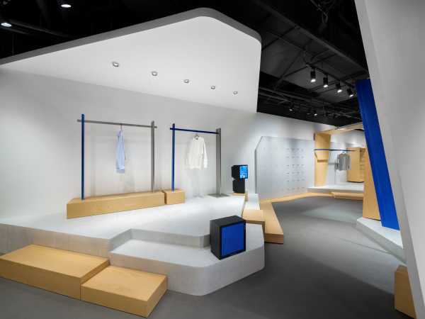 NAUTICA White Sail Concept Store – SLT